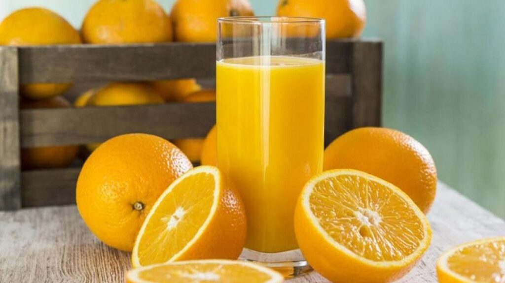 11 propiedades del zumo de naranja natural - Mentendencias.com